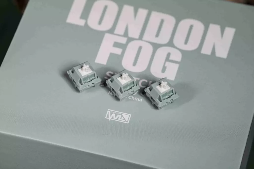 Owlab London Fog Linear Switches - ZETTGEAR