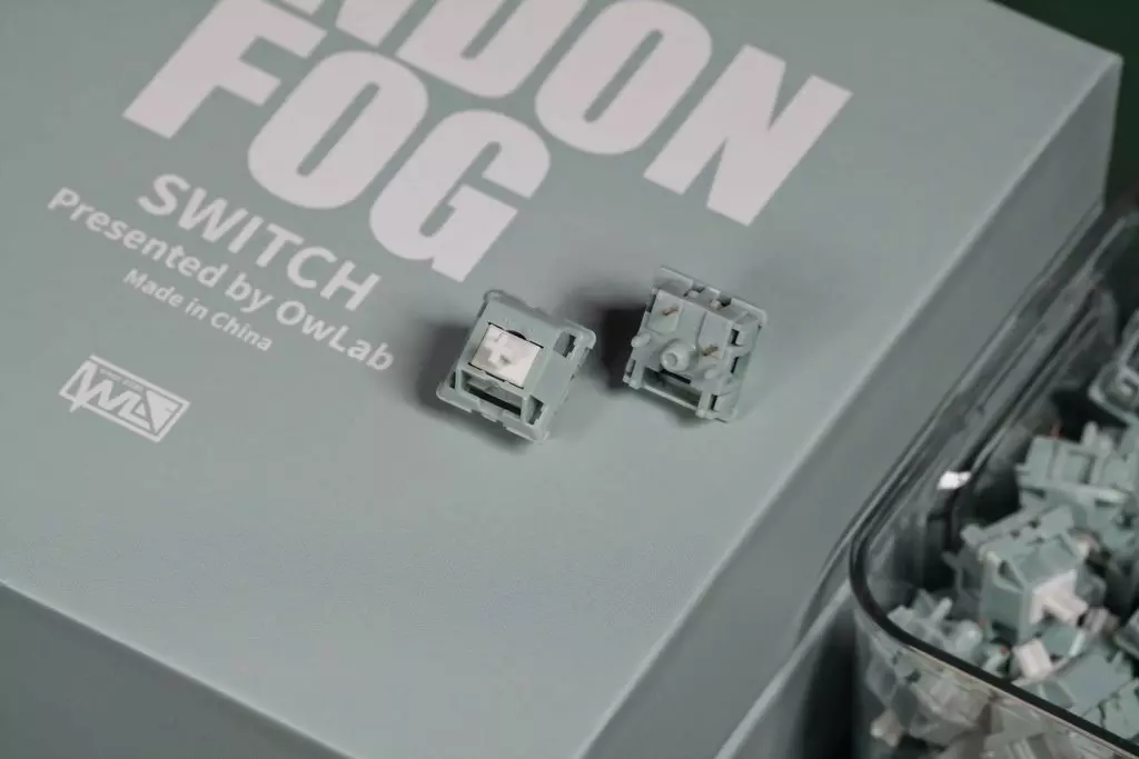 Owlab London Fog Linear Switches - ZETTGEAR